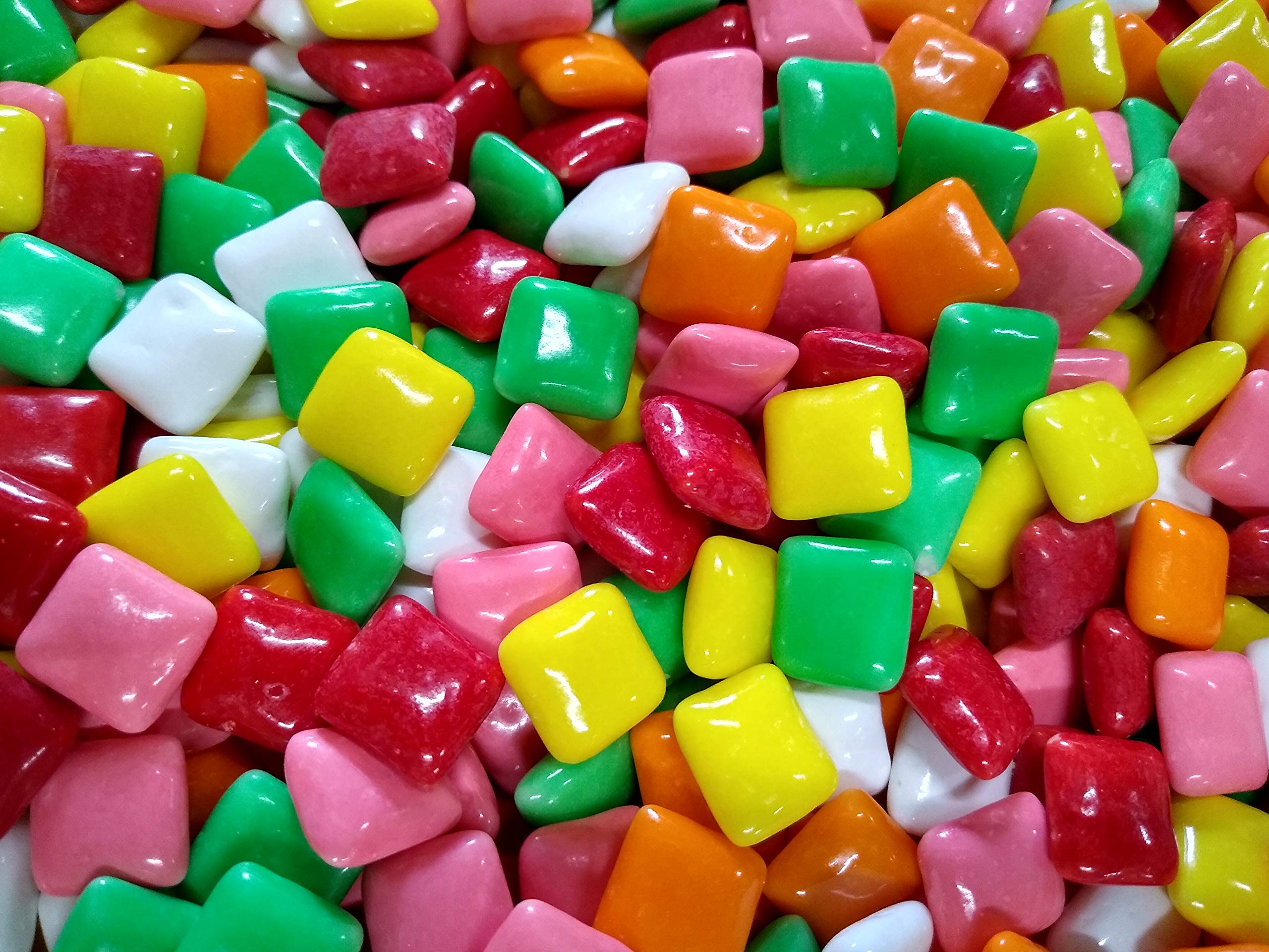 Es Efectivo El Chicle Para Pegar Cosas En La Pared Sin Dañar